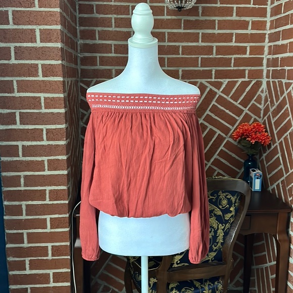 Lulus | Tops | Off The Shoulder Peasant Blouse | Poshmark